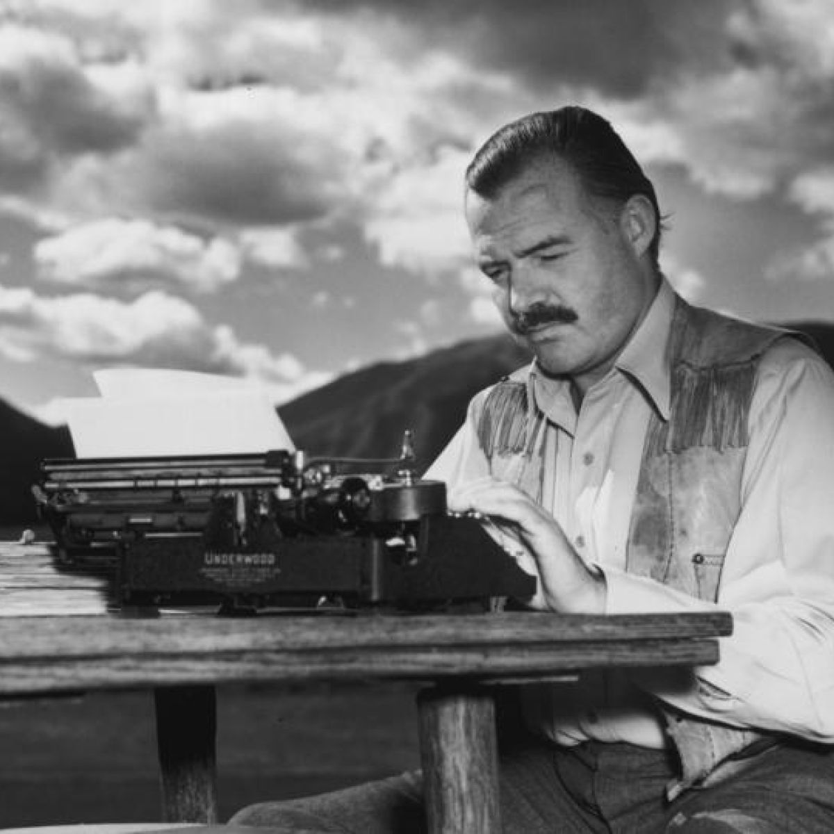 Happy Birthday Ernest Hemingway (July 21, 2019) – Zelly & Ol' Hem's